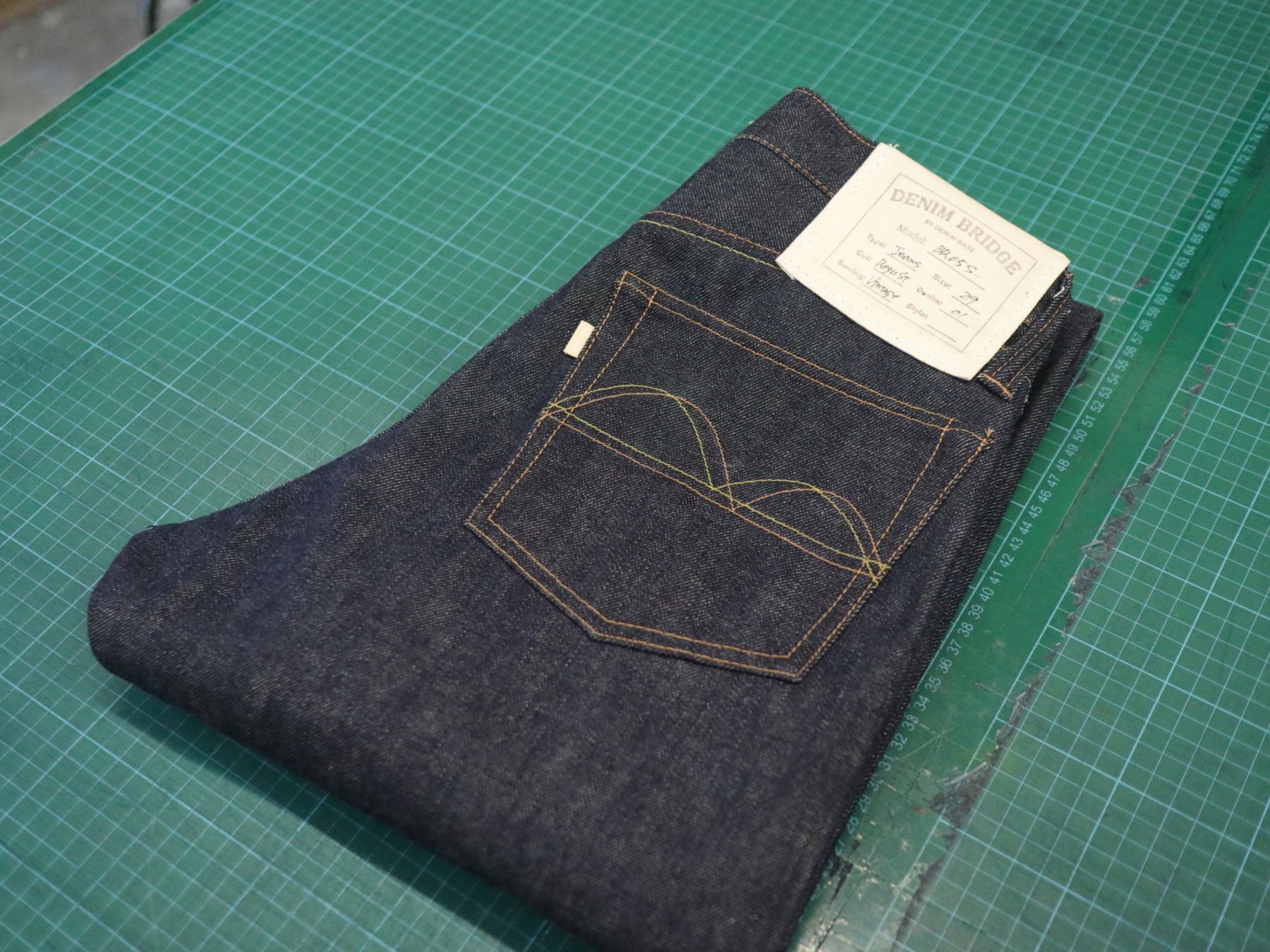 定番のジャケットとジーンズの販売を開始しました。 | denim bridge